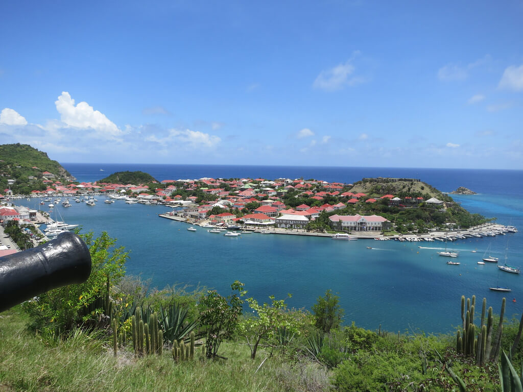 Best time to go to Gustavia | Weather and Climate. 6 months to avoid!