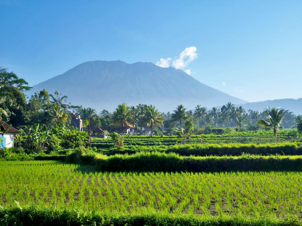 Best time to go to Mount Agung | Weather and Climate. 7 months to avoid!